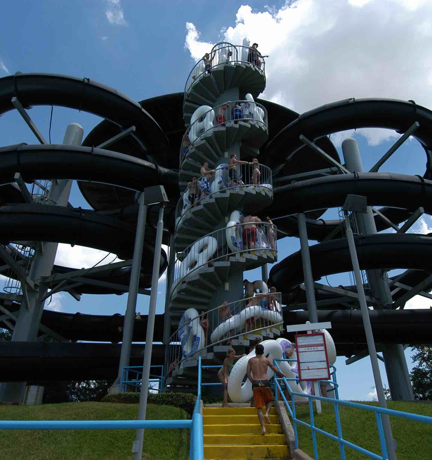Six Flags Hurricane Harbor Rides And Attractions In Arlington Tx